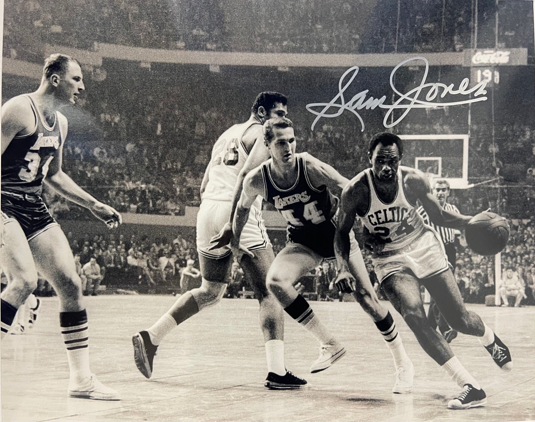 Sam Jones Autographed 8x10 Basketball Photo | Hollywood Collectibles