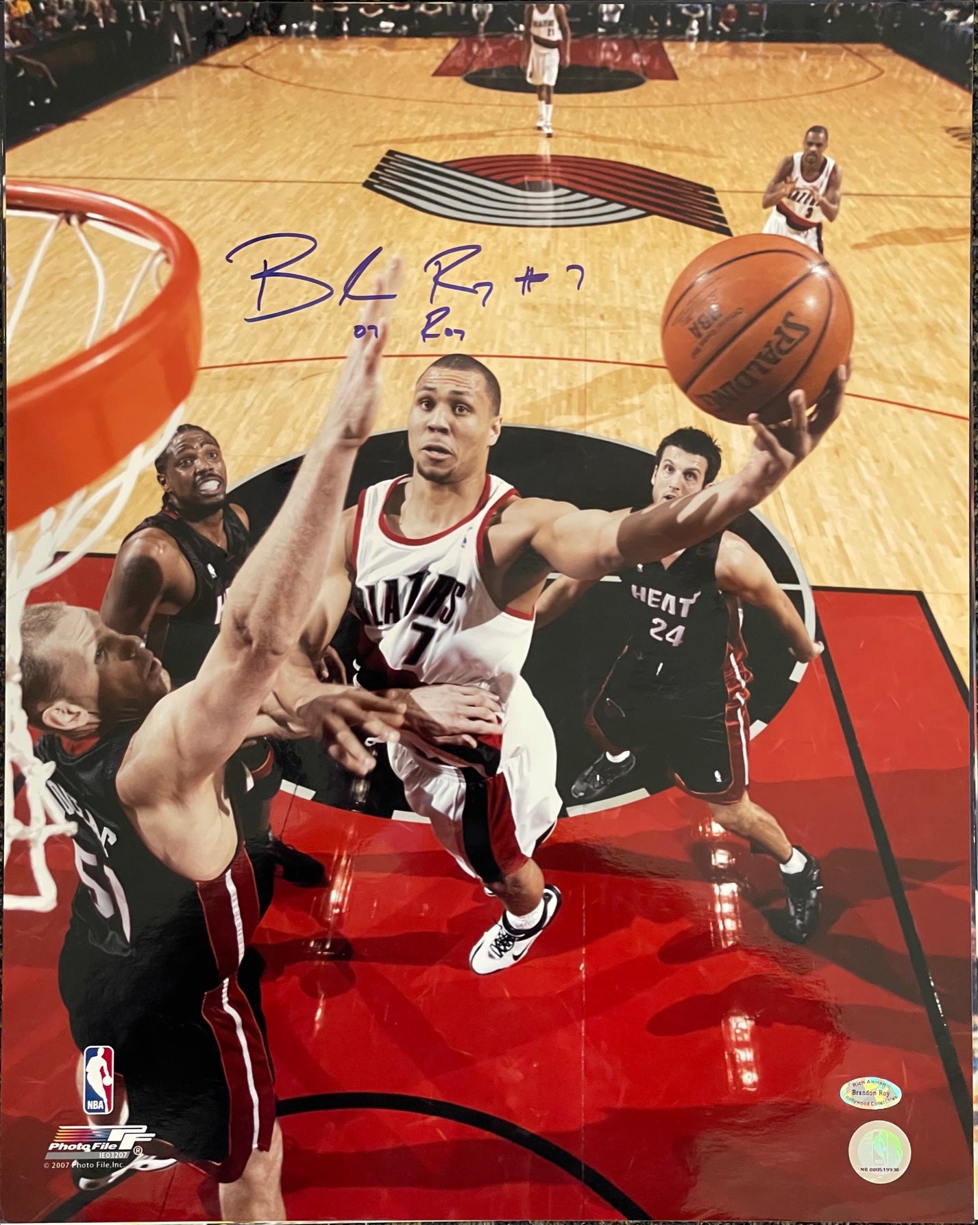 Brandon Roy autographed 16x20 Basketball Photo | Hollywood Collectibles