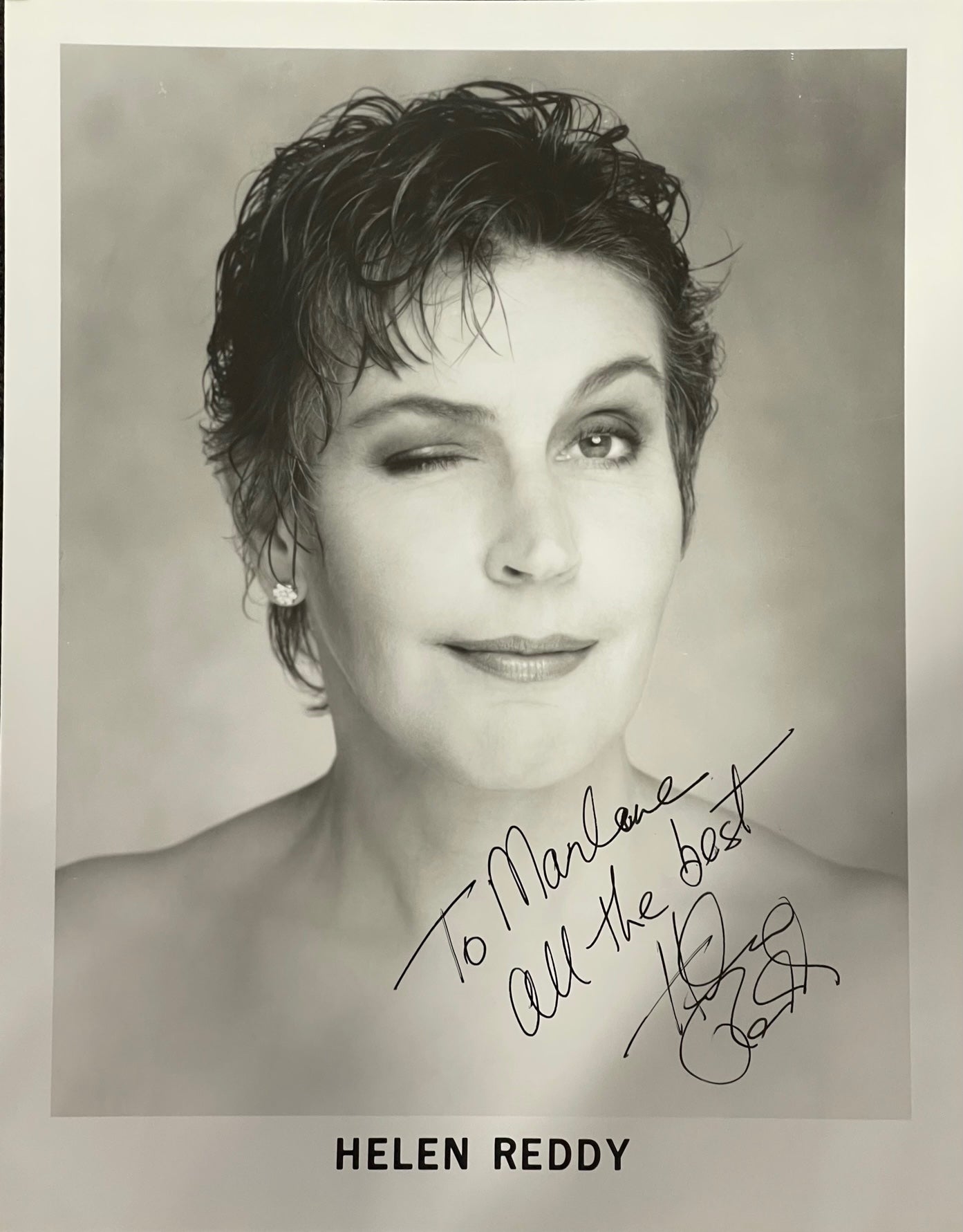 Helen Reddy Autographed 8x10 Celebrity Photo | Hollywood Collectibles