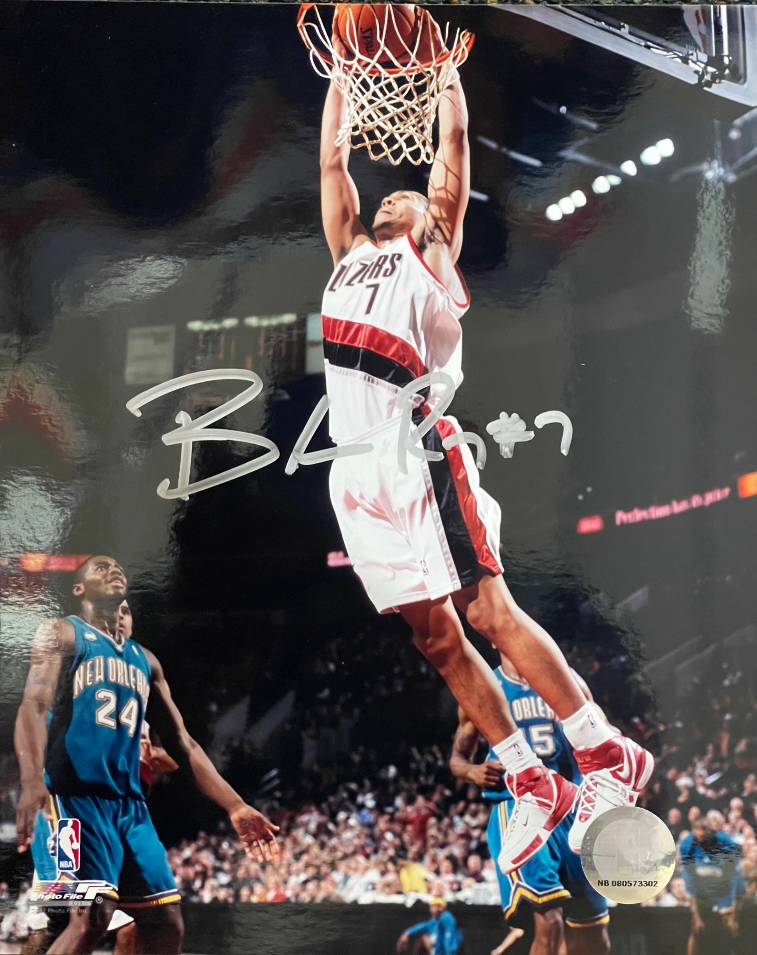 Brandon Roy Autographed 8x10 Basketball Photo | Hollywood Collectibles