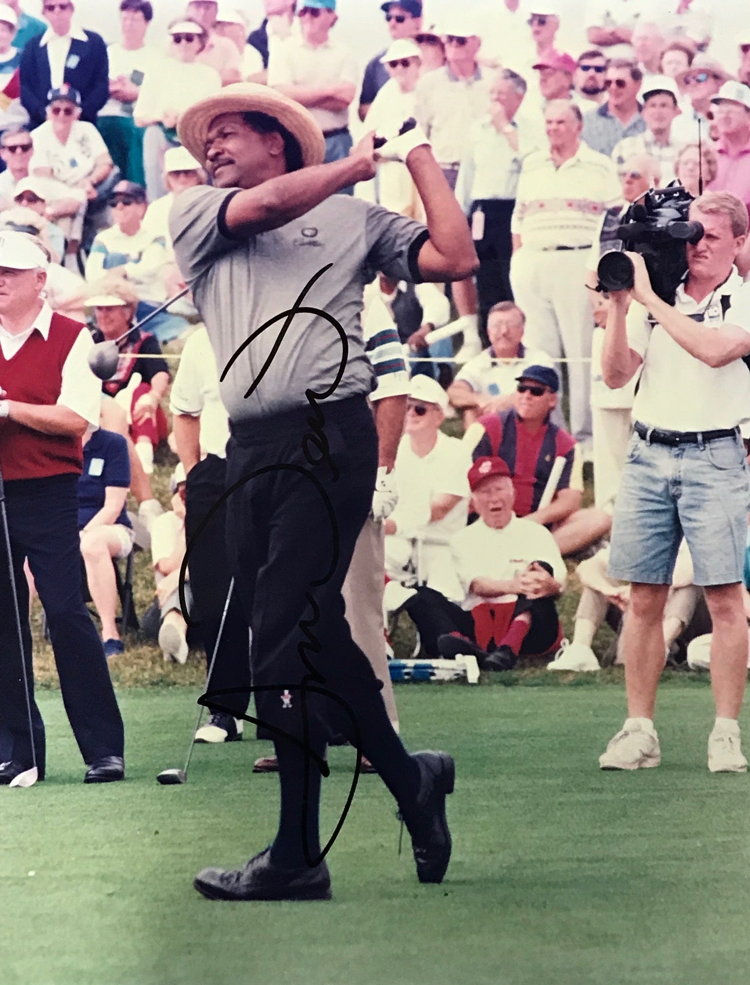 Jim Dent Signed Golf 8x10 Photo | Hollywood Collectibles