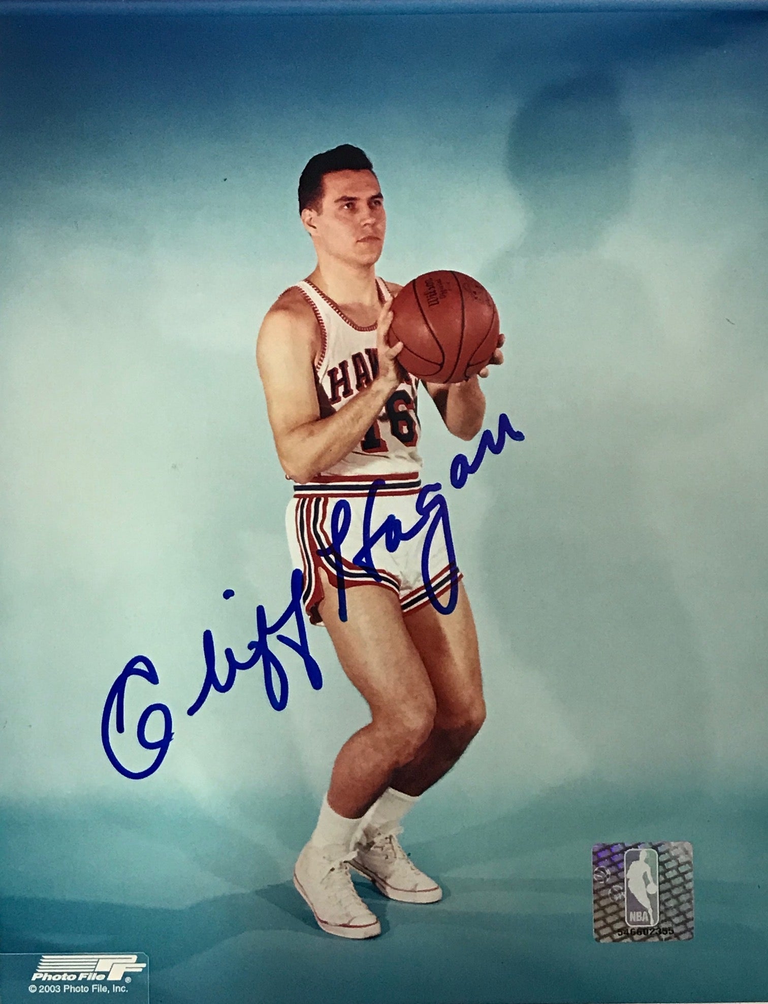 Cliff Hagan Signed Basketball 8x10 Photo | Hollywood Collectibles