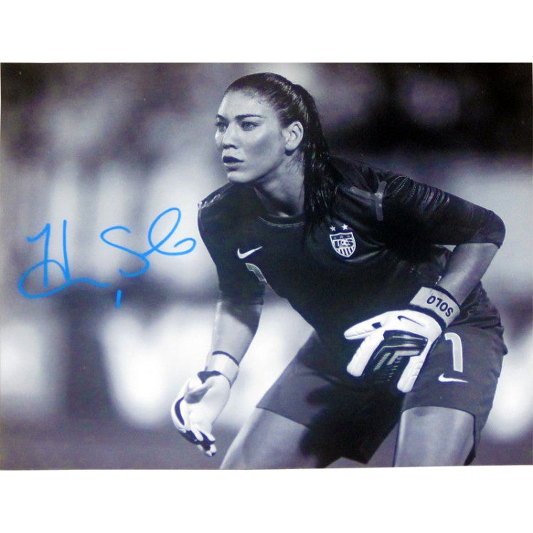 Hope Solo Autographed 16x20 Photo | Hollywood Collectibles